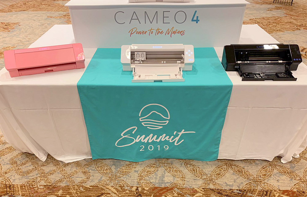 SILHOUETTE CAMEO 4 - Die Hobbyplotter Neuheit von Silhouette